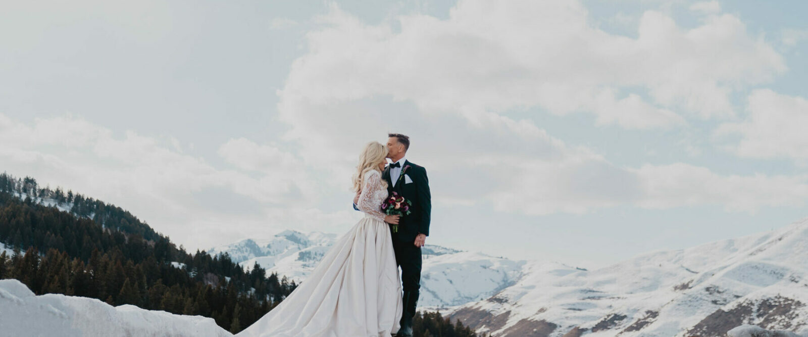 A Grand Wedding Magazine